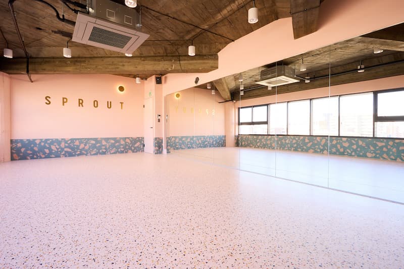 SPROUT DANCE STUDIO中津店|大阪のレンタルスタジオ【TOKYO DANCE LIFE】